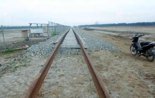 Pembangunan Jalur Rel Kereta api Molor Melewati Batas Denda - Panggung ...